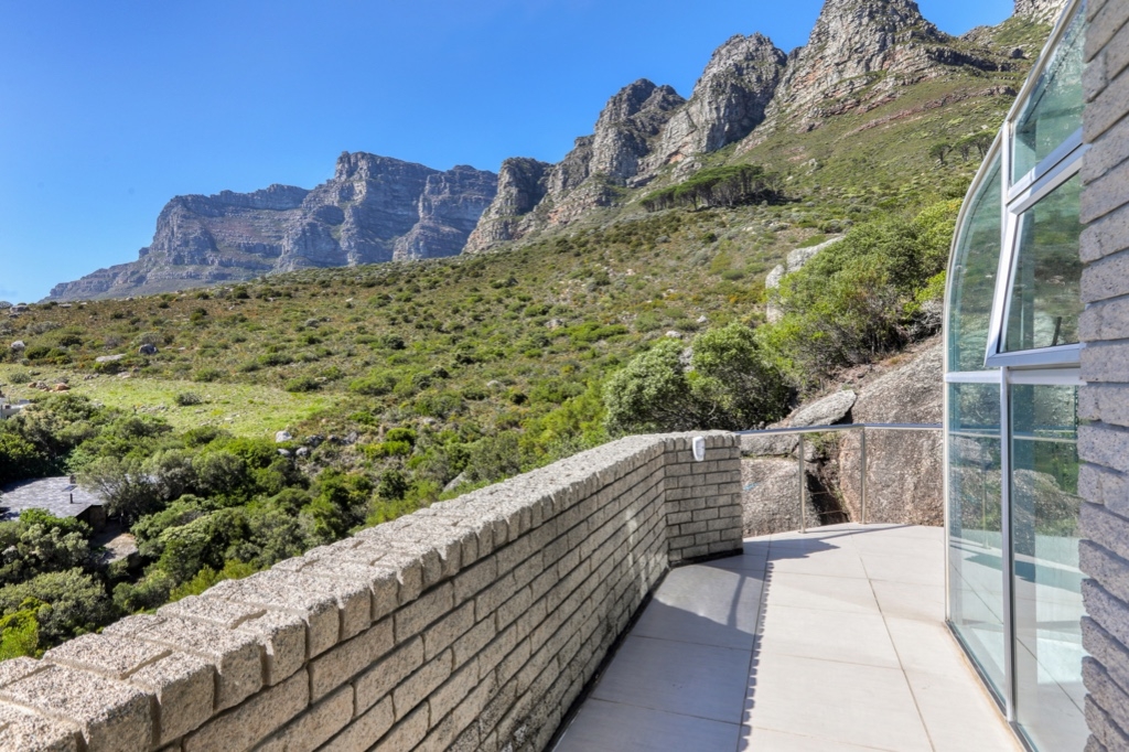Callisto Camps Bay, Luxury Accomodation In Camps Bay | Capsol Luxury ...